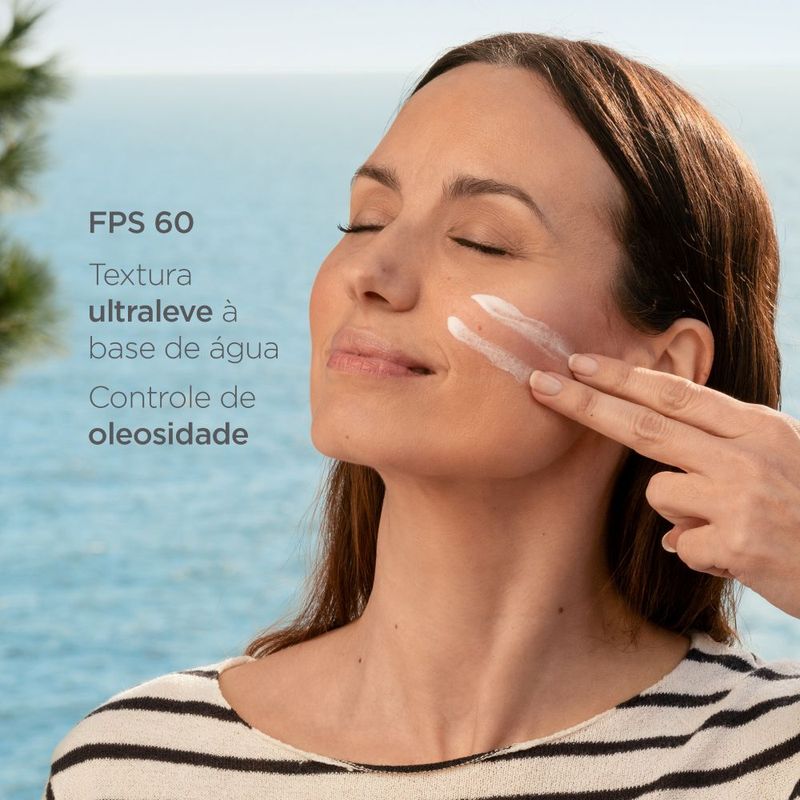 Protetor Solar Facial Isdin - Fotop Fusion Water 5 Stars FPS60 - Época Cosméticos | Época Cosméticos